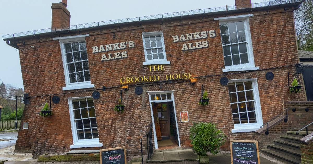 Derelict, crowded British pub needs to be rebuilt brick by brick | strange