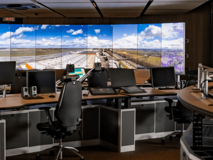 SKIES begins tests of digital traffic control • Pilot and aircraft